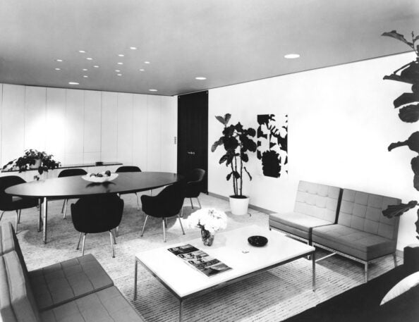 How pioneering modernist designer Florence Knoll revolutionized work ...