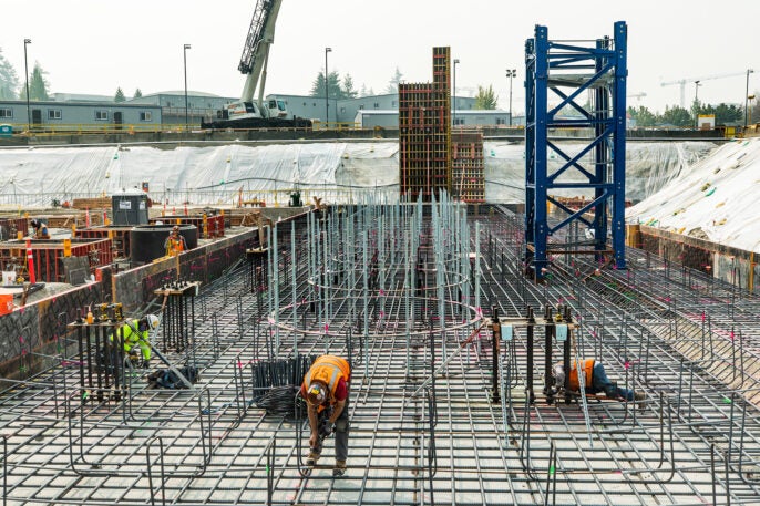The centerpiece of Microsoft's massive new expansion is 550 feet ...