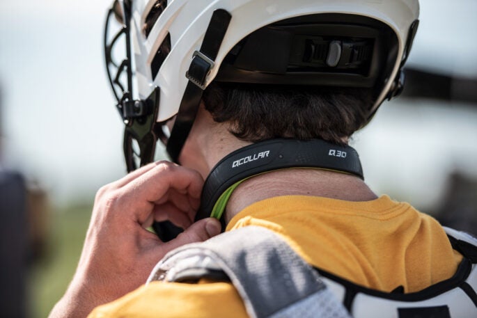 This FDA-authorized necklace is designed to prevent brain injuries in ...