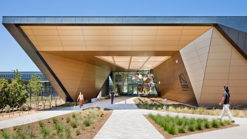 Inside California's stunning new testing facility for auto pollution ...
