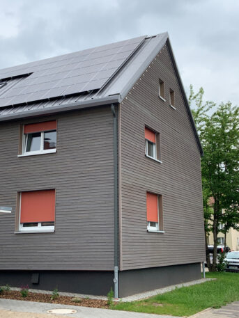 This prefab 'second skin' makes outdated apartment buildings net zero ...