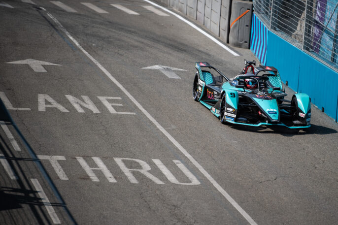 How Formula E, the all-electric alternative to Formula 1, is driving EV ...