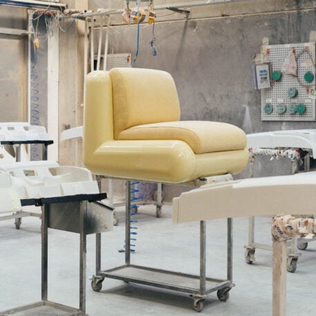 This mod armchair shares design DNA with London's iconic red buses ...