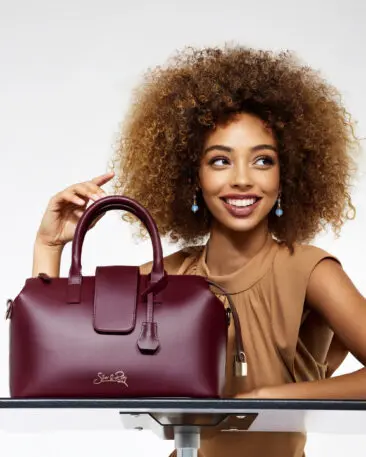 Silver & Riley's founder couldn't find a luxury travel bag she loved ...