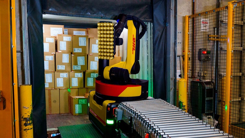 Boston Dynamics and DHL's new robot is a hyper-efficient warehouse ...