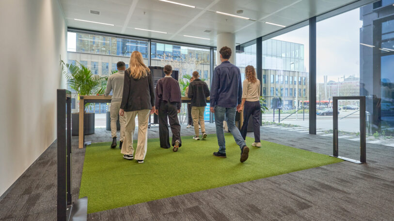 ‘Walking rooms’ are the new treadmill desks
