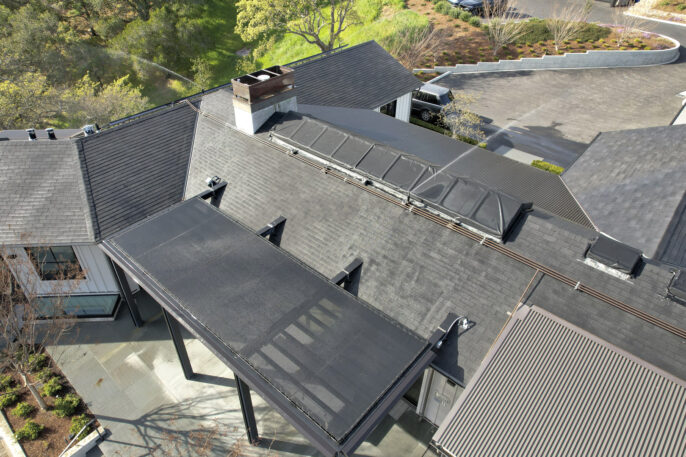 A Wyoming startup's rooftop sprinkler protects homes from wildfires