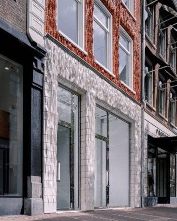 3D printed tiles turn this Amsterdam storefront into art