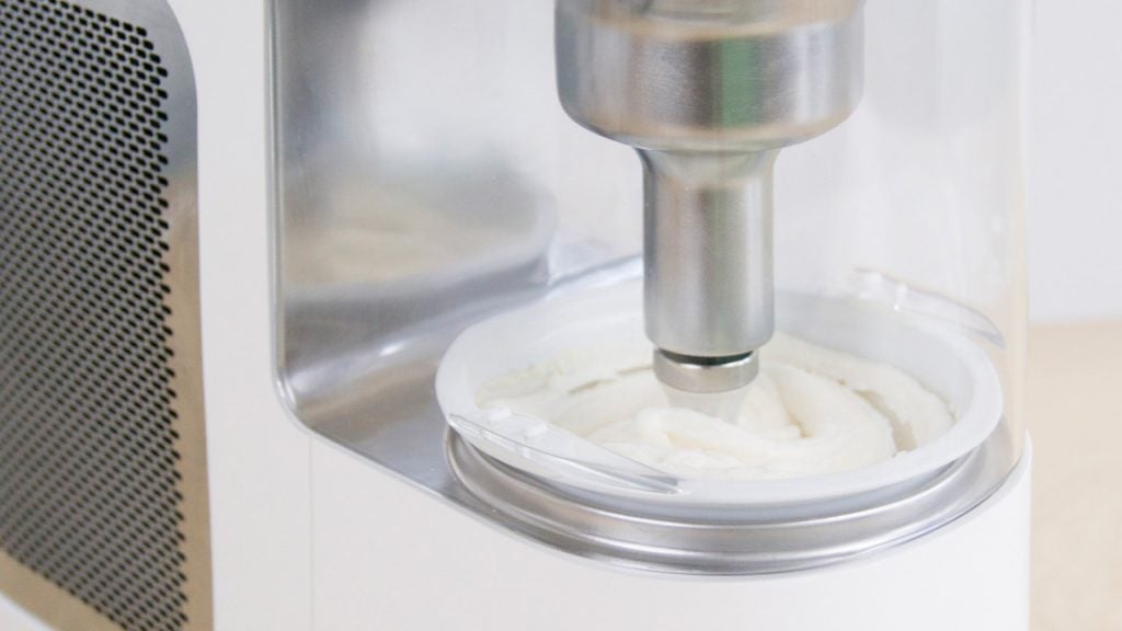 This Single-Serving Fro-Yo Machine Is Like A Keurig For Frozen Treats ...