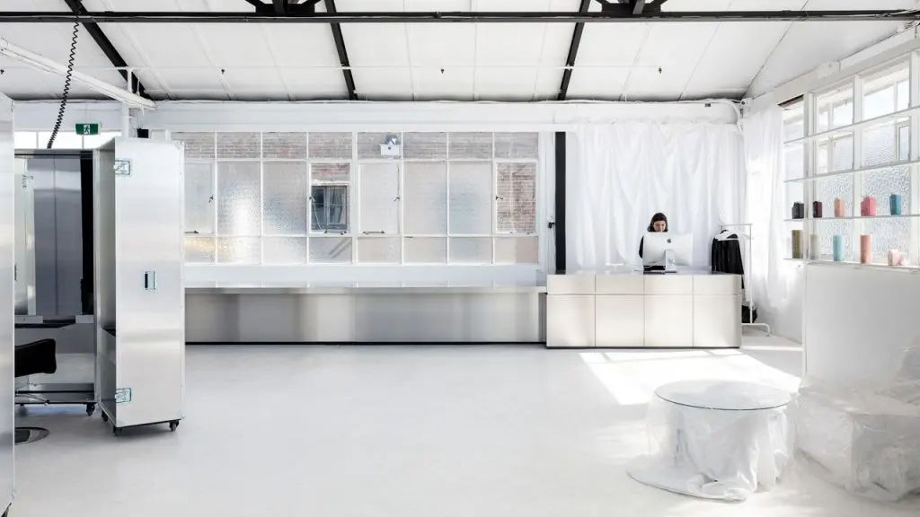 Inside a wildly futuristic, gender-neutral hair salon - Fast Company